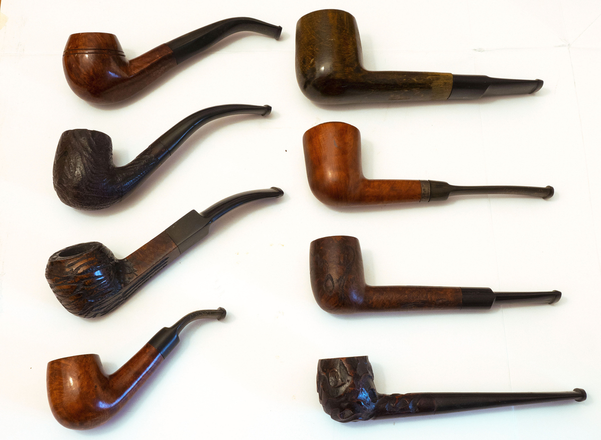 Beginner's Guide: How to Smoke a Briar Pipe - Happy Smoking