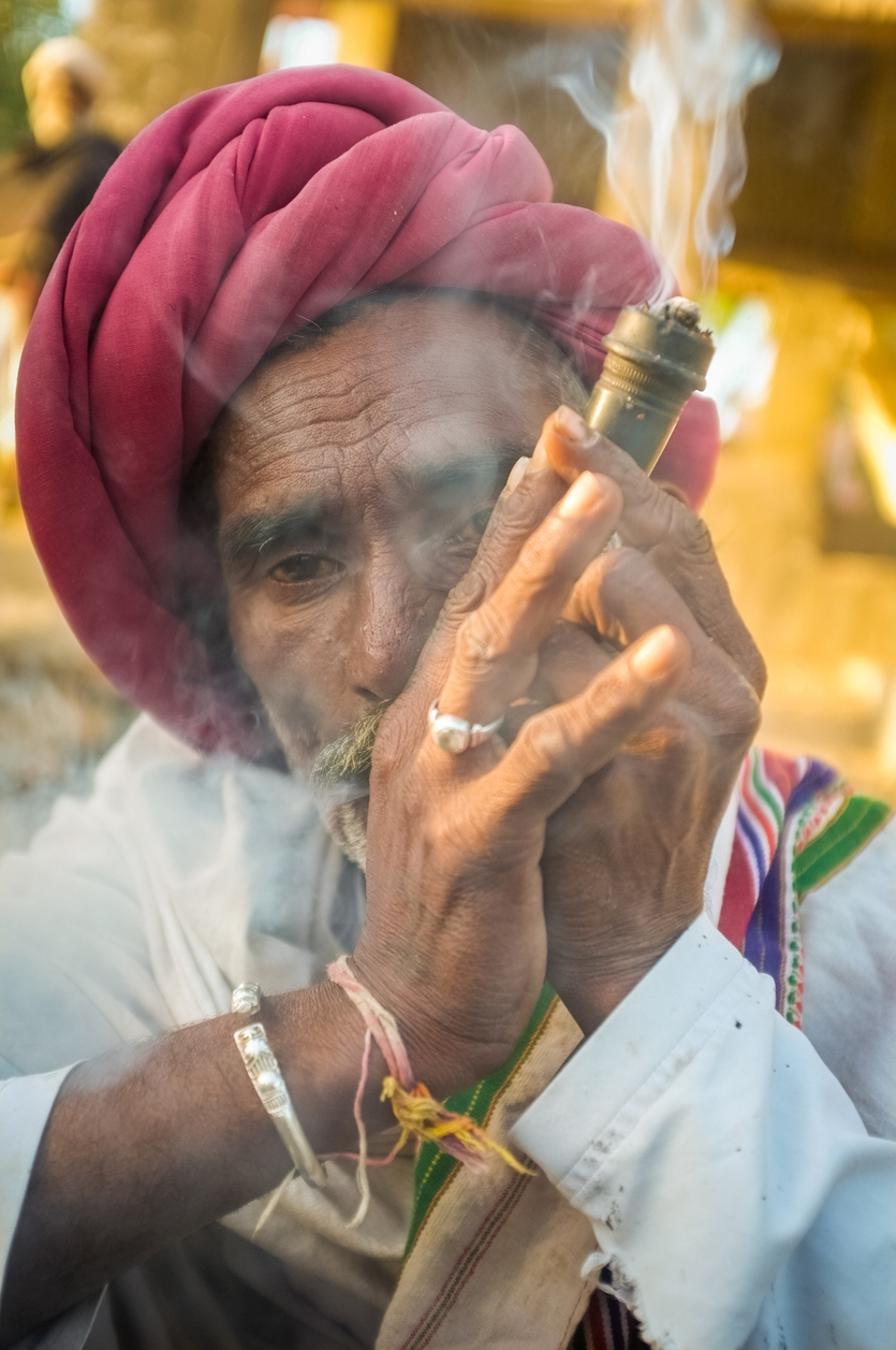 A Brief History of Tobacco Pipe Smoking - Happy Smoking