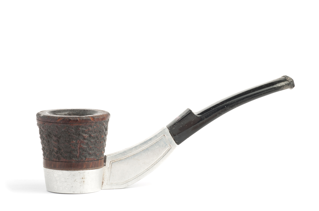 Tobacco Pipe Types to Include in Every Collection - Happy Smoking
