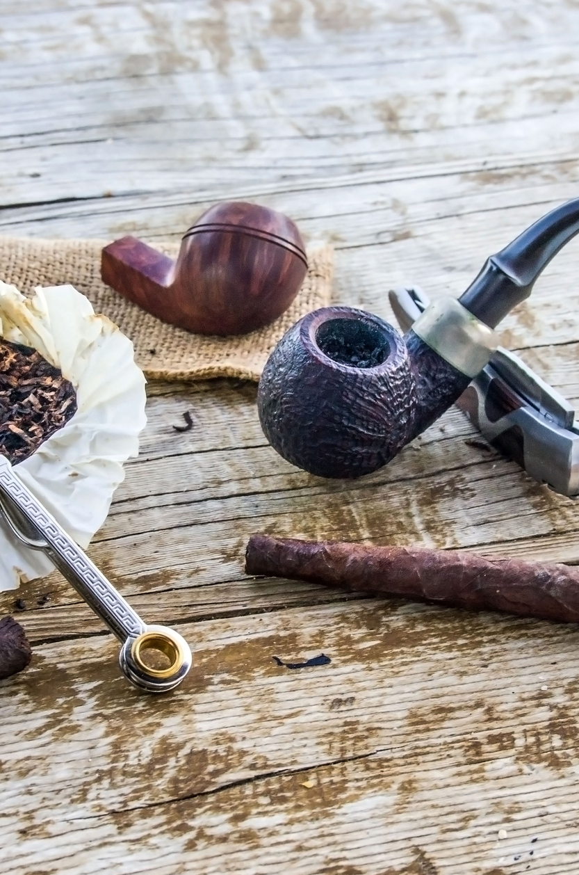How to Clean and Maintain Your Tobacco Pipe - Happy Smoking