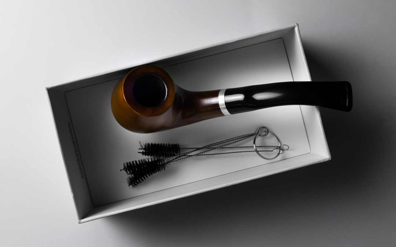 How to Clean and Maintain Your Tobacco Pipe - Happy Smoking